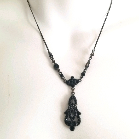 Jewelry | Gorgeous Black Jewel Pendant Necklace | Poshmark